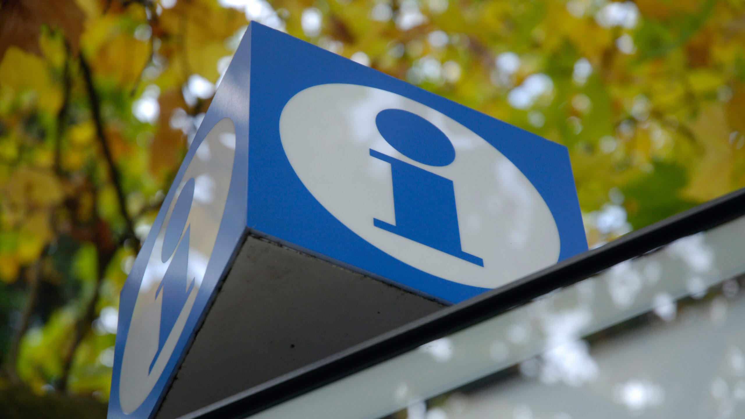 Important announcement of building closure